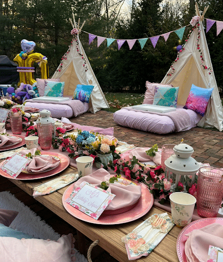 Crafting Unforgettable Outdoor Movie Nights and Sleepover Parties