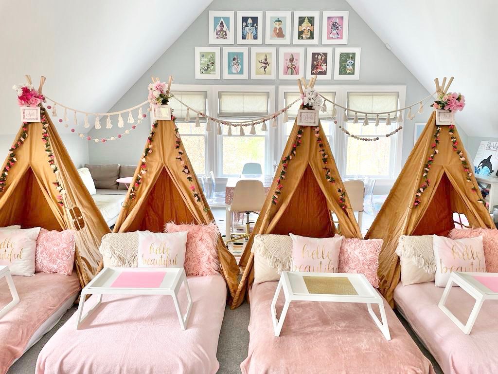 Sleepover Party Themes for the Best Slumber Party Ever: SleepoverPartyShop