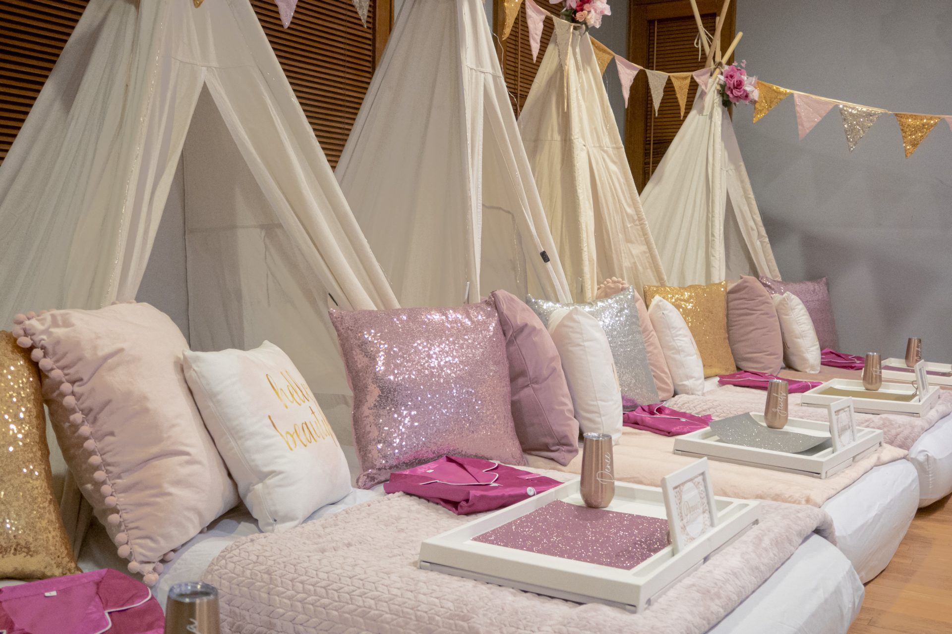 Adult Sleepover Party - Sleepover Party Shop