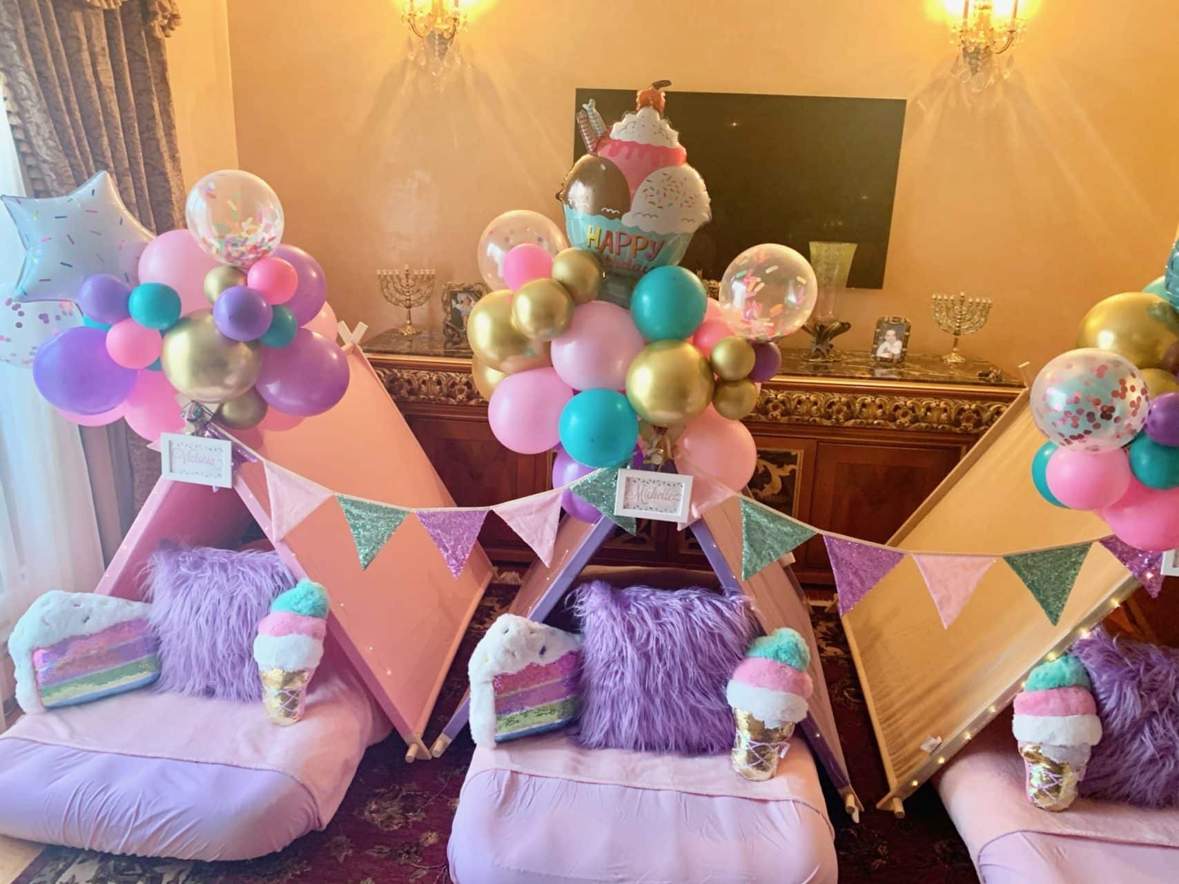 Ice Cream Dreams A Frame 7 pc Sleepover Set - Sleepover Party Shop