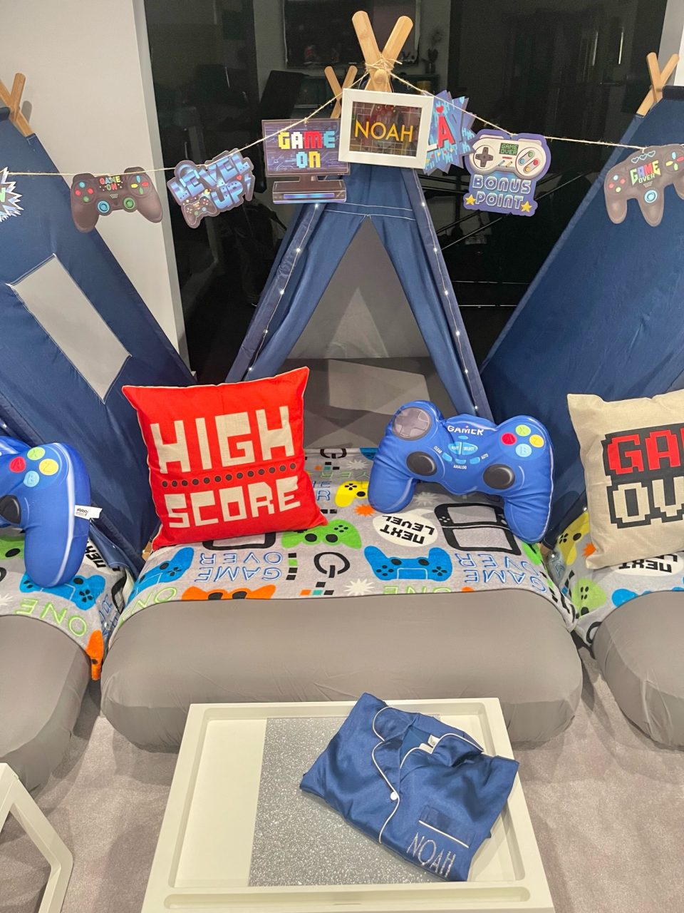 Game Time Theme - Sleepover Party Shop