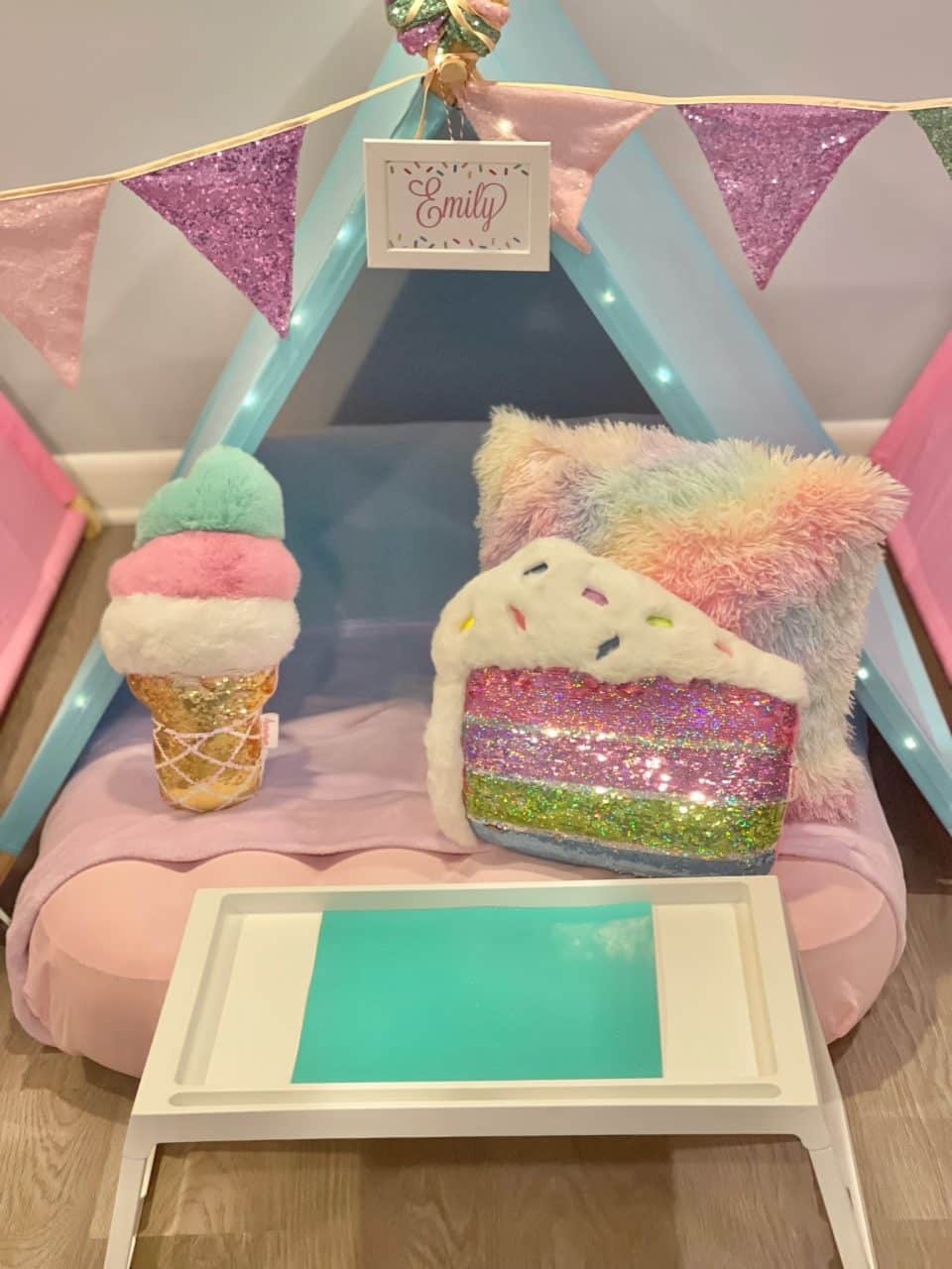 Ice Cream Dreams A Frame 7 pc Sleepover Set - Sleepover Party Shop