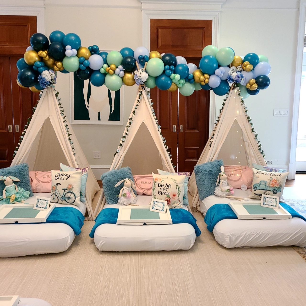 Springtime Floral Theme - Sleepover Party Shop