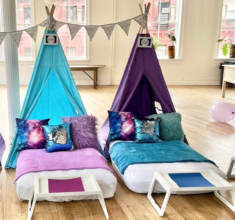 Galaxy A Frame 7 pc Sleepover Set - Sleepover Party Shop